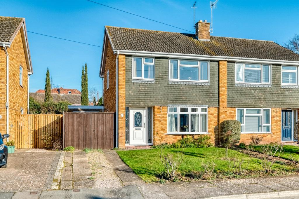 Willowslea Road, Worcester, WR3 7QP 3 bed semi-detached house for sale ...