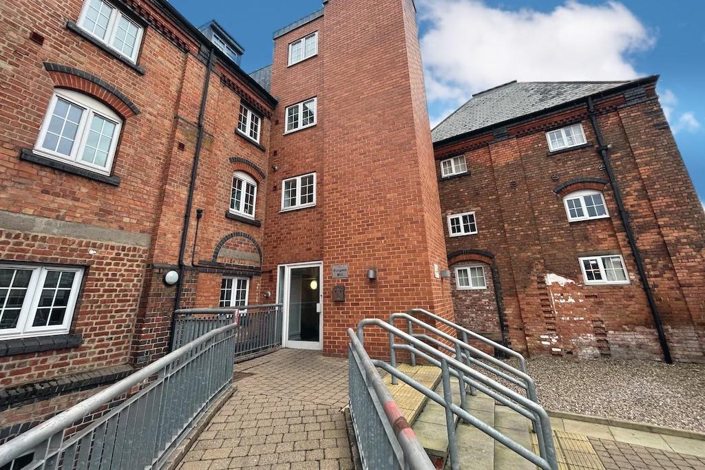 20 Manchester Street, Derby, DE22 3 bed apartment - £110,000