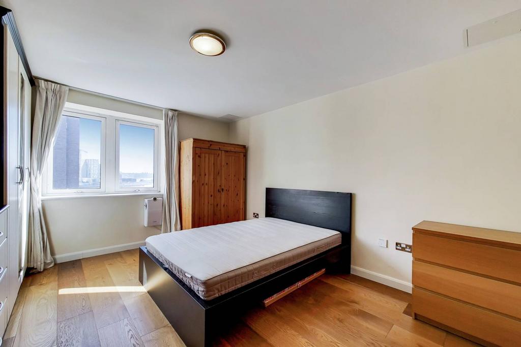 Wingfield Court, Docklands, London, E14 2 bed flat - £2,500 pcm (£577 pw)
