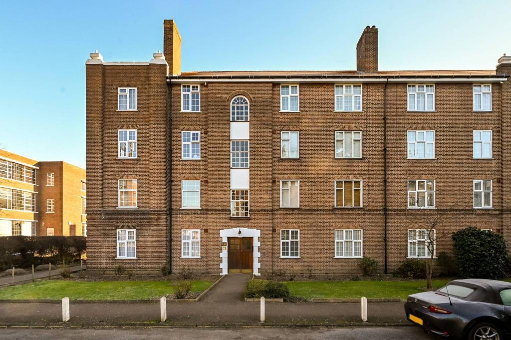 Norbiton Hall, Kingston, Kingston... 2 bed flat - £1,995 pcm (£460 pw)