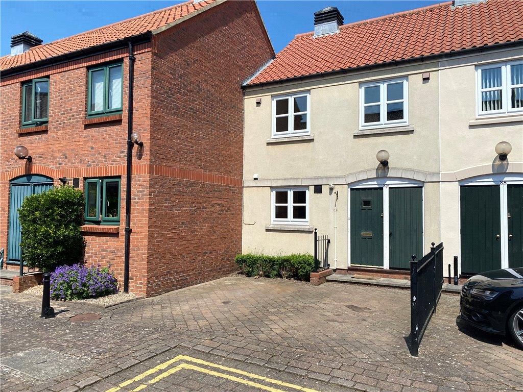 Castle Dyke Wynd, Yarm, Stockton On Tees 3 bed terraced house - £825 ...