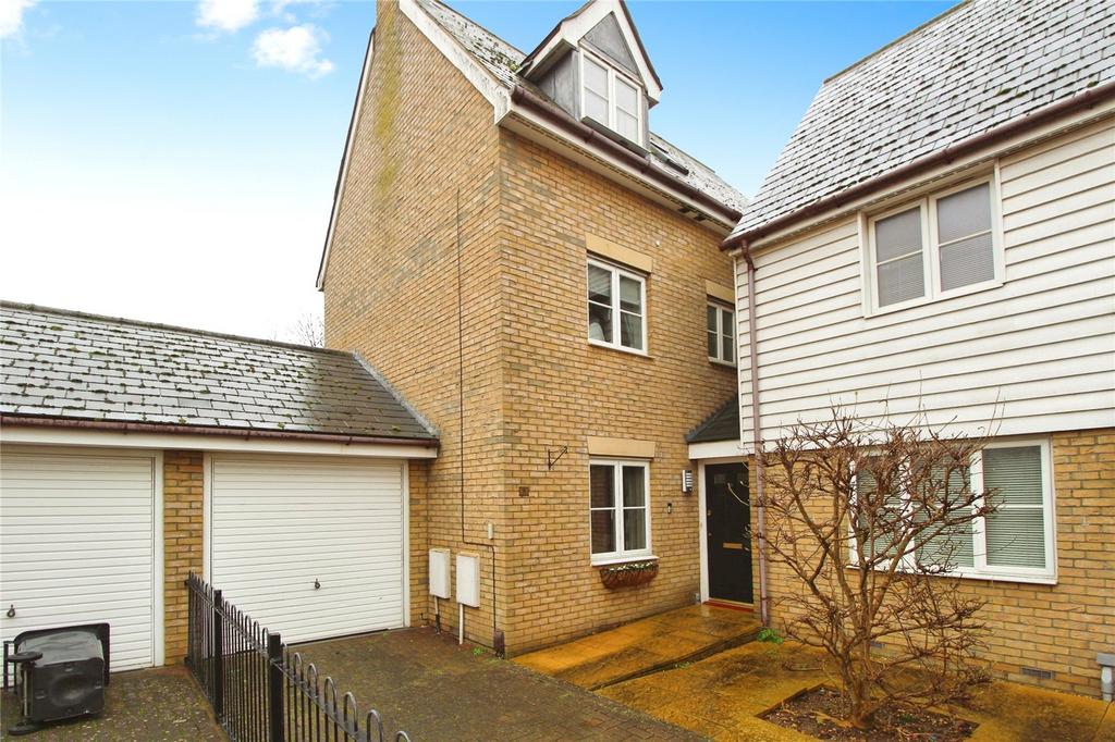 Osier Close, Stanway, Colchester... 5 bed house - £450,000