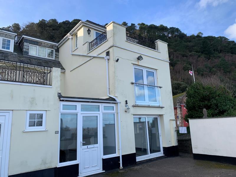 Tides Reach, Minehead TA24 4 bed end of terrace house - £410,000