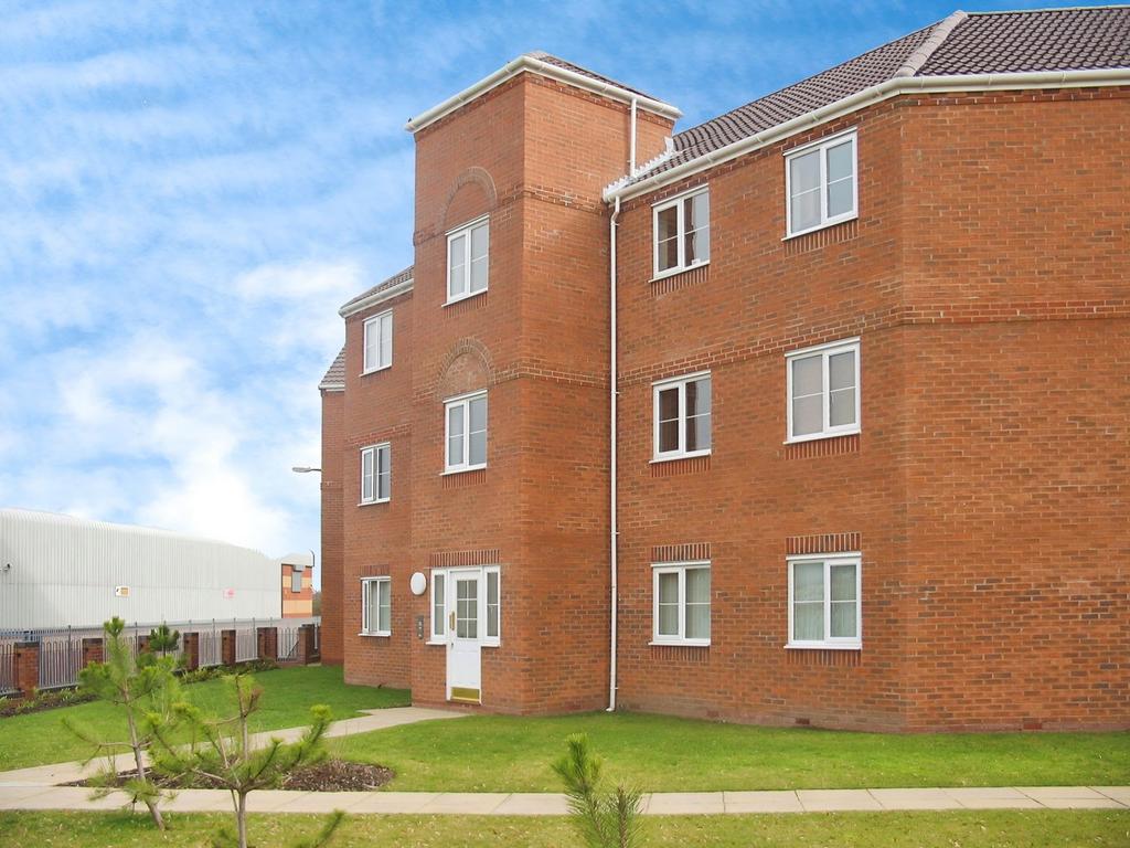 Summerton Road, Oldbury, B69 2 bed apartment - £110,000