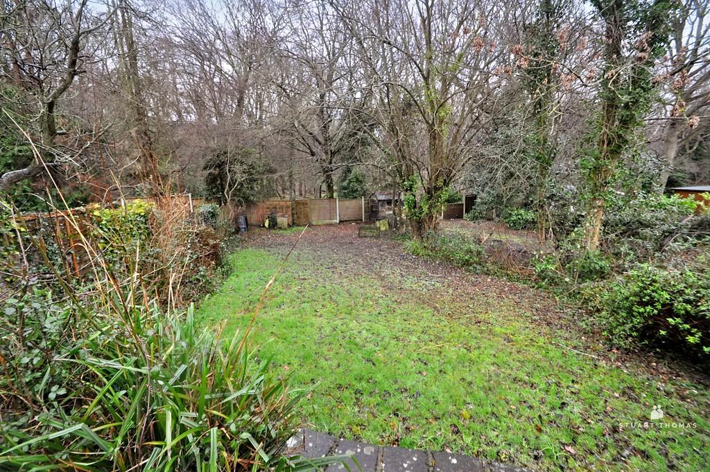 Mount Road, Benfleet 3 bed semi-detached house - £350,000