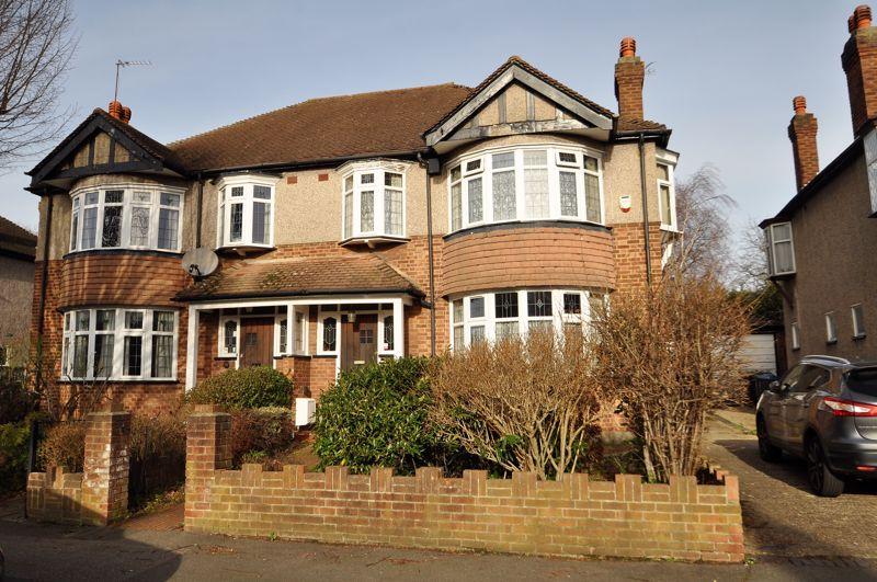 Coombeside spacious Blay Halls... 3 bed semi-detached house - £950,000