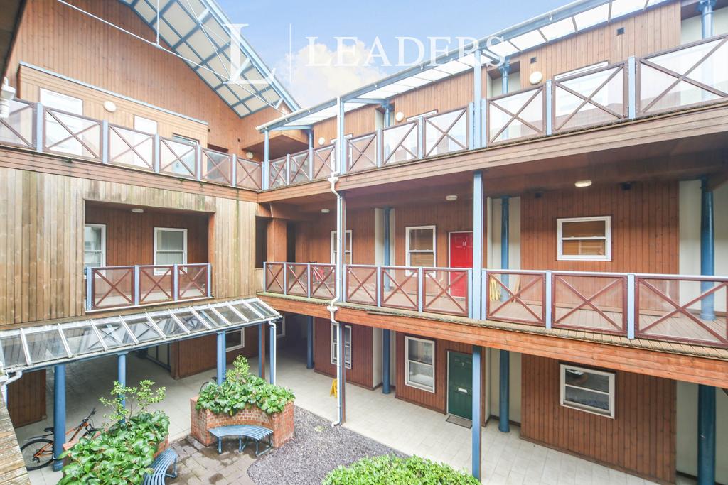 Barbourne Works, Northwick Avenue... 2 bed apartment - £850 pcm (£196 pw)