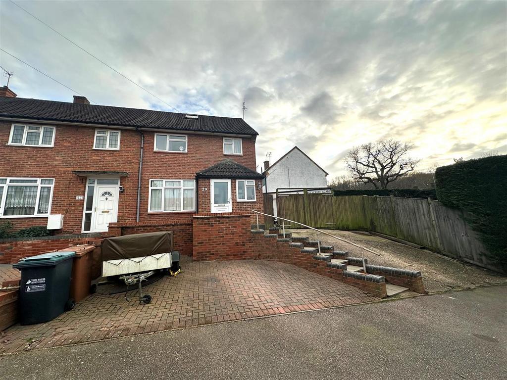 Culverden Road, Watford WD19 3 bed end of terrace house - £460,000