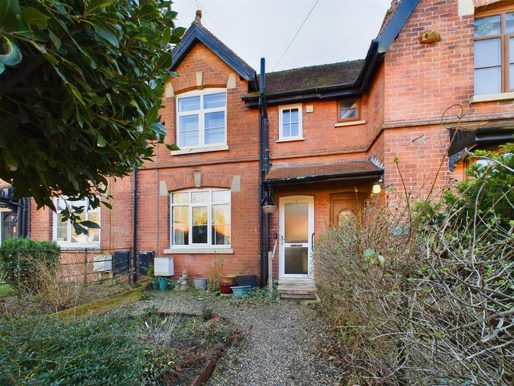 Bessingby 3 bed cottage - £249,950