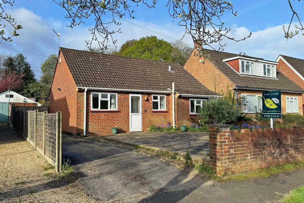 Upper Springfield, Elstead, Surrey 2 bed detached bungalow - £450,000