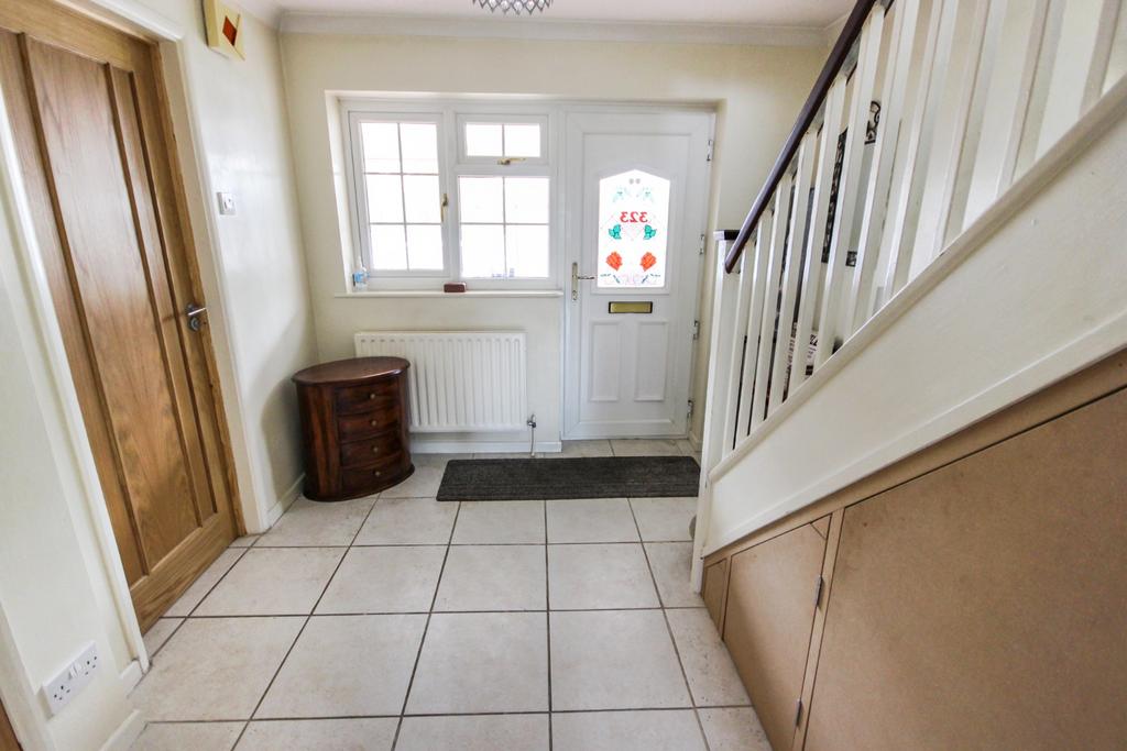Cardington Road, Bedford MK42 4 bed detached house - £390,000