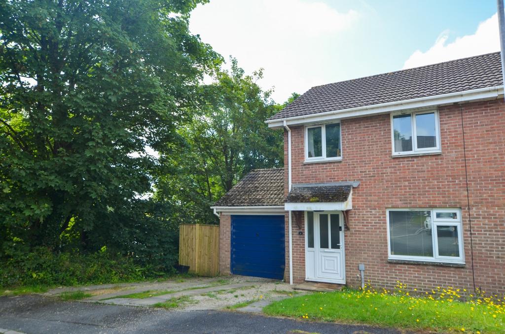 Rossett Gardens, Bodmin, Cornwall, PL31 3 bed semi-detached house - £ ...
