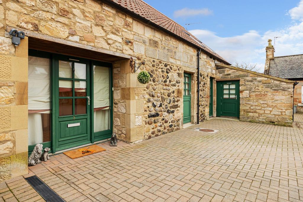 Linlithgow, Linlithgow EH49 4 bed barn conversion - £475,000