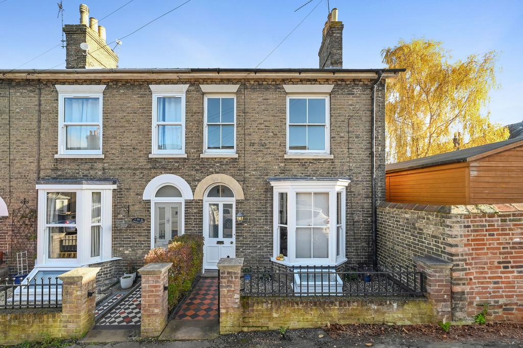 Victoria Street, Bury St. Edmunds IP33 3 bed end of terrace house - £ ...