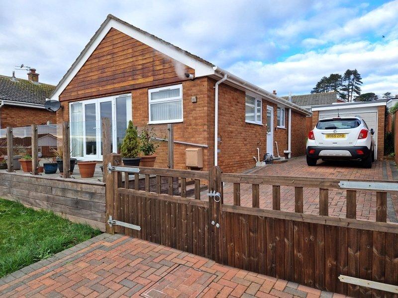 Marions Way, Exmouth, EX8 4LF 2 bed detached bungalow - £380,000