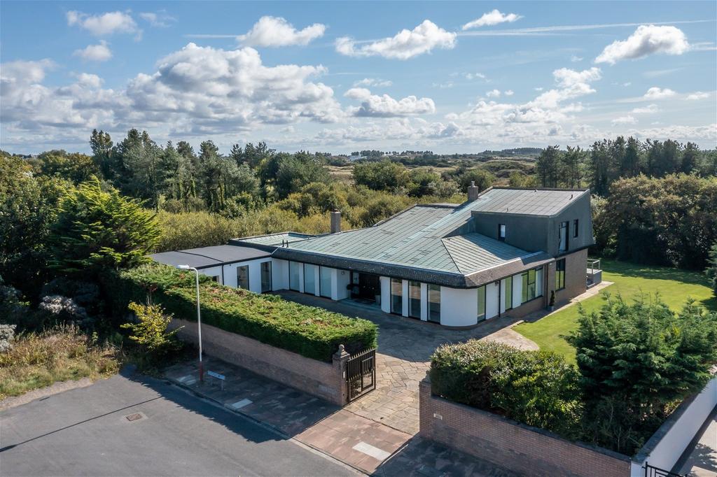 Selworthy Road, Southport PR8 4 bed detached house for sale - £1,950,000