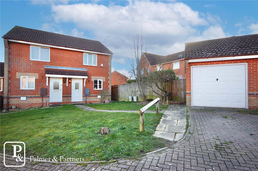 Grayling Road, Pinewood, Ipswich... 2 bed semi-detached house - £230,000