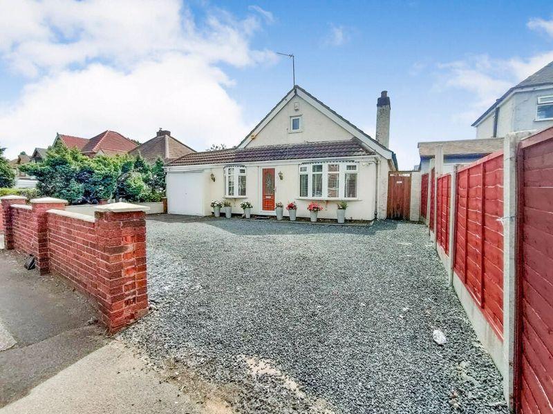 105 Tile Criss Road B33 0LS 2 bed bungalow for sale - £290,000