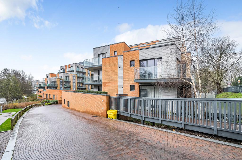 Berkeley Avenue, Reading, Berkshire 2 bed apartment - £375,000