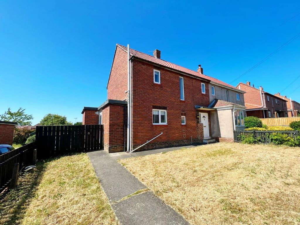 Dunelm Road, Trimdon Village 2 bed semi-detached house - £550 pcm (£127 pw)