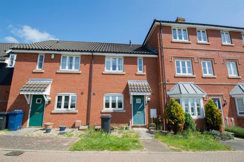 Brickfields Drive, Haverhill CB9 3 bed terraced house - £1,150 pcm (£ ...
