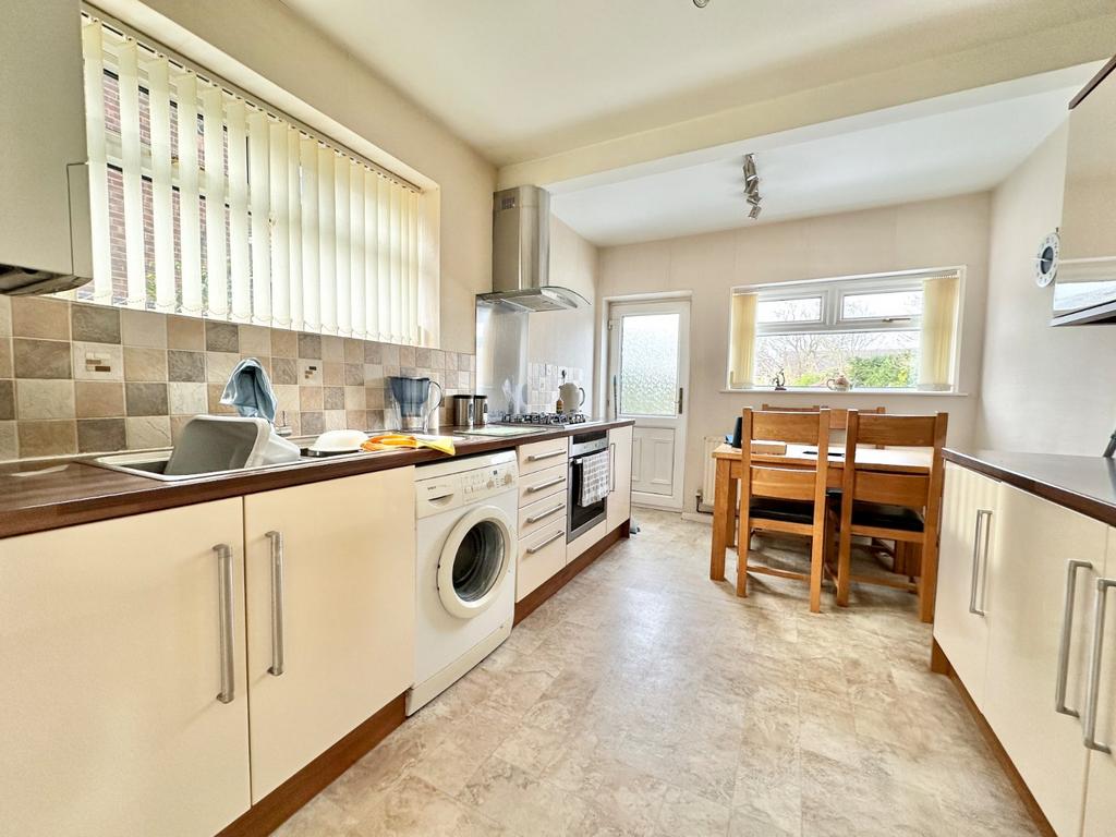 Stansted Walk, Brooklands M23 3 bed end of terrace house - £250,000