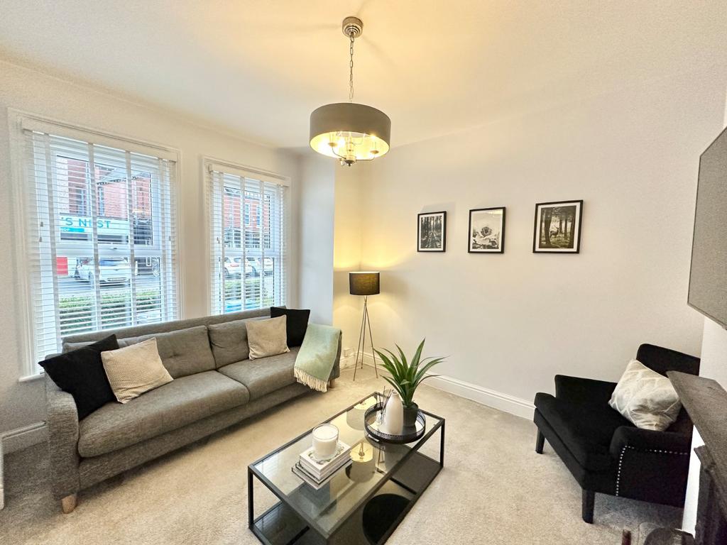 Stockport Road, Cheshire WA15 2 bed terraced house - £360,000