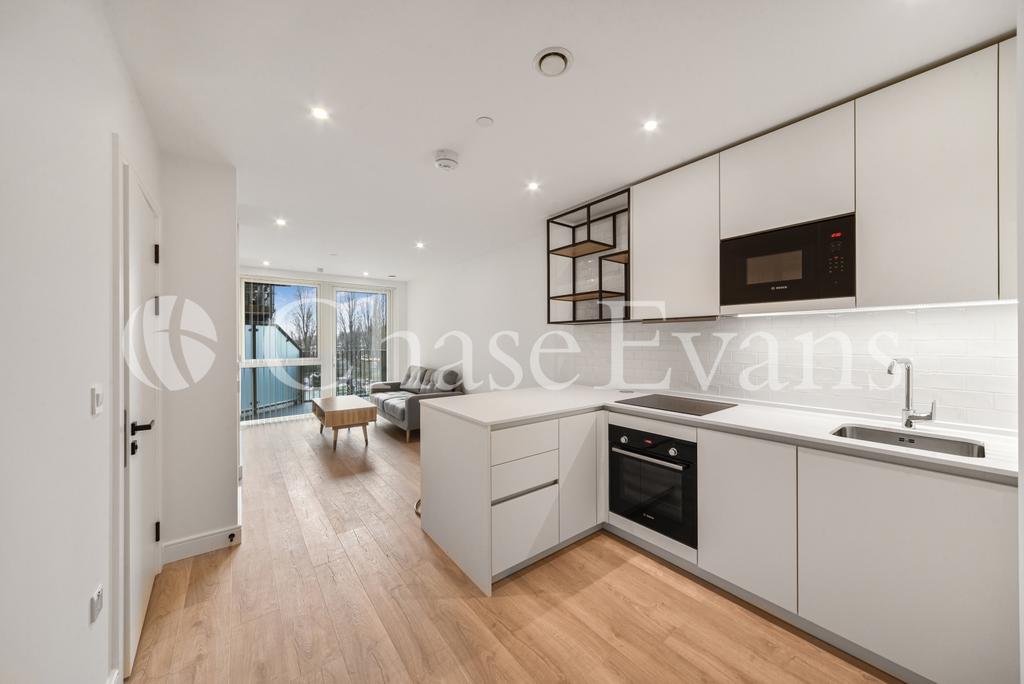 Lavey House, Grand Union, Wembley HA0 Studio - £1,699 pcm (£392 pw)