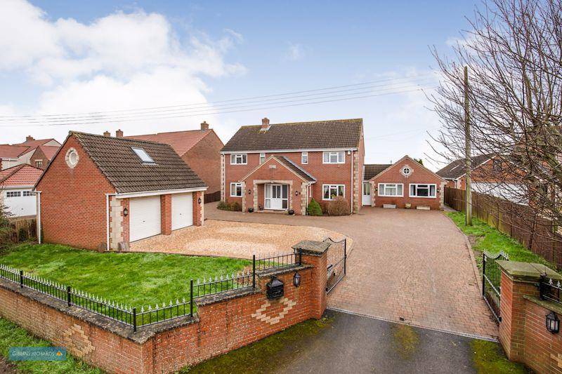 Chedzoy - WITH ANNEXE & FLAT & .8 ACRE 4 bed detached house for sale ...