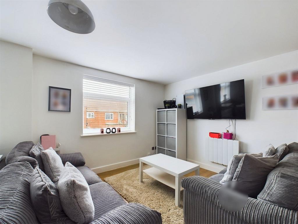 Broadwater Boulevard Flats, Worthing BN14 8JF 2 bed flat for sale - £ ...