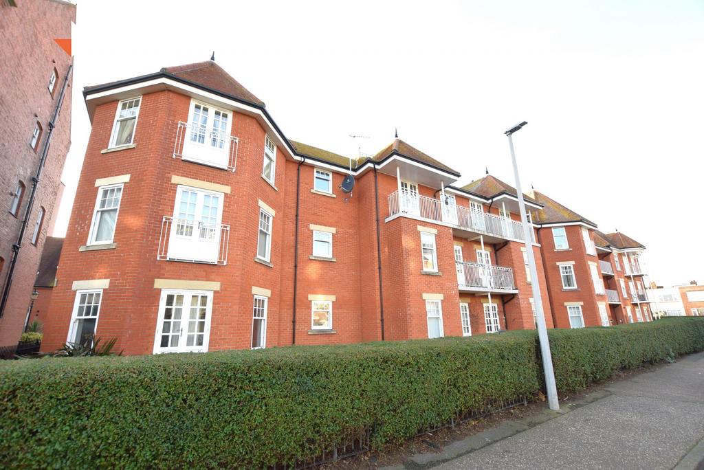 Langtry Court, Thoroughgood Road, Clacton-on-Sea 2 bed flat for sale ...