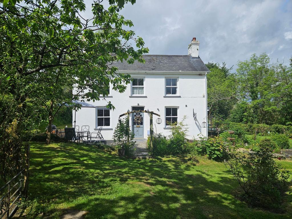 Caeglas, Llangeitho, Tregaron, SY25 3 bed detached house - £495,000