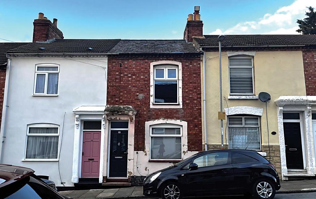 46 Gordon Street, Northampton 3 bed terraced house - £90,000