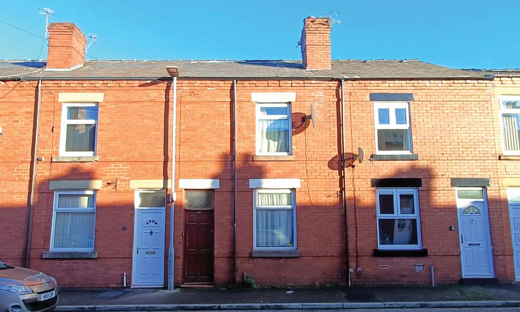 44 Gordon Street, Ince-in-Makerfield... 2 bed terraced house - £40,000
