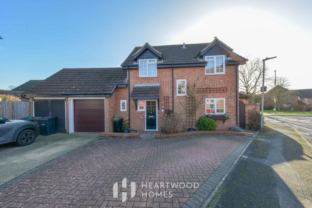 Highview Gardens, St. Albans, AL4 9JX 4 bed detached house - £850,000