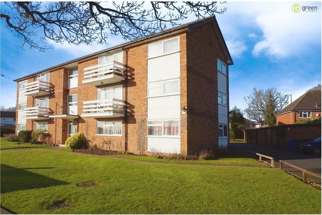 Springfield Road, Sutton Coldfield B76 2 bed apartment - £70,000