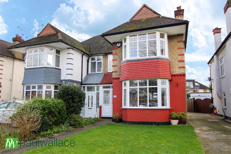 Bullsmoor Lane, Enfield 4 bed semi-detached house - £530,000