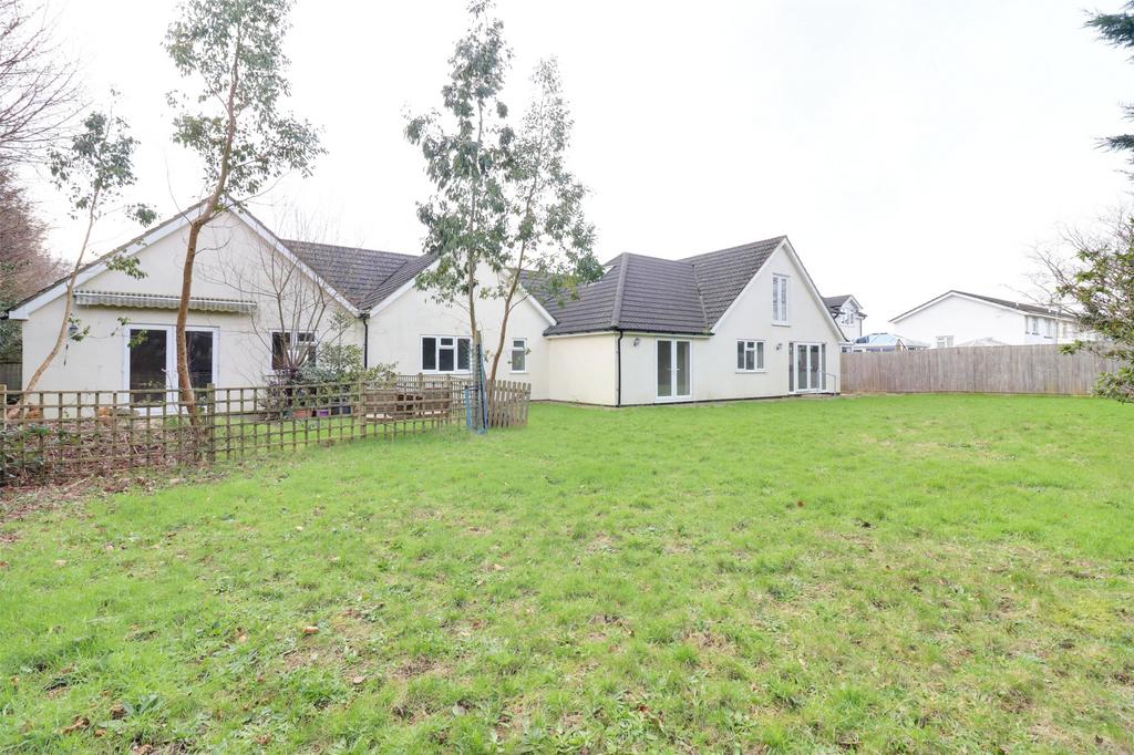 Stibb Cross, Torrington, Devon, EX38 6 bed bungalow - £650,000