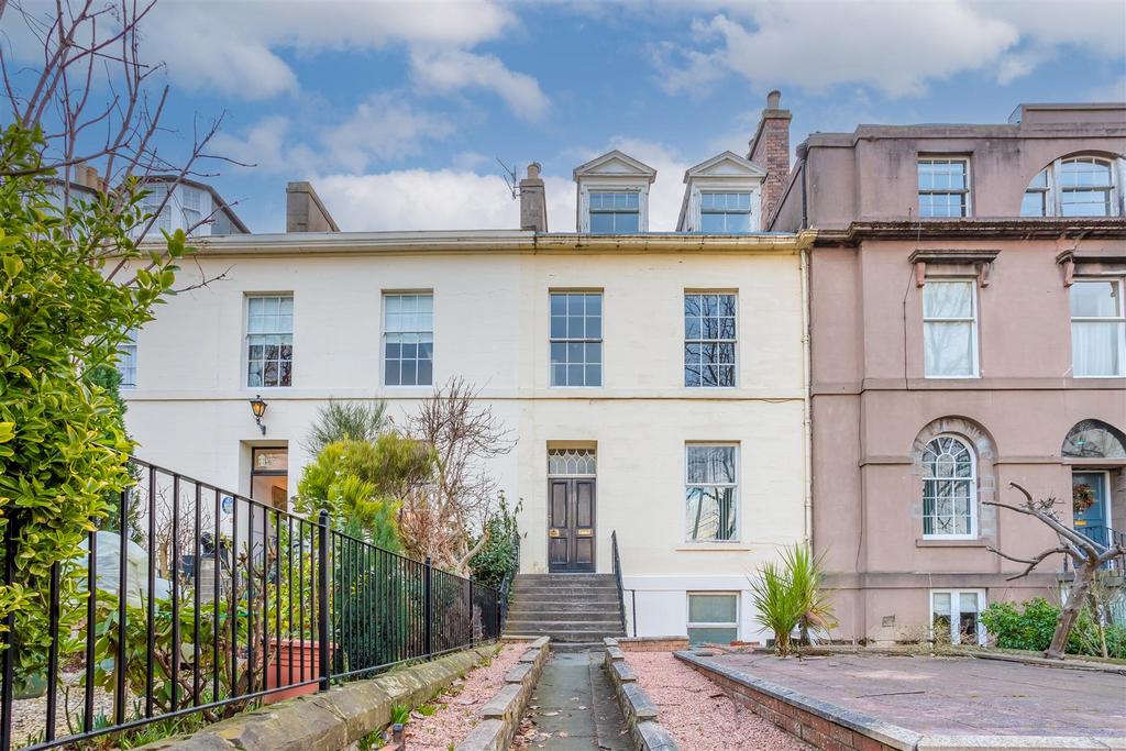 Marshall Place, Perth 3 bed maisonette - £217,500