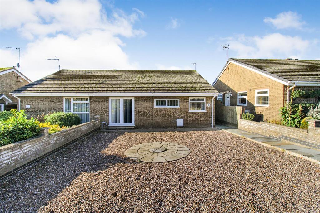 Monks Way, Corby NN18 3 bed semi-detached bungalow - £225,000