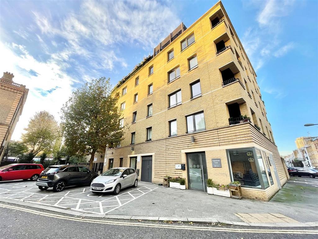 peabody Avenue, Westminster SW1V 1 bed apartment - £2,275 pcm (£525 pw)