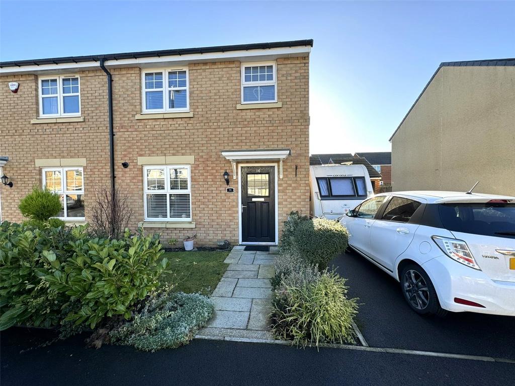 Spennymoor, Co Durham DL16 3 bed semi-detached house - £180,000