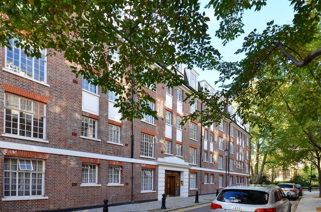 Chelsea Manor Street, Chelsea... 1 bed flat for sale - £600,000