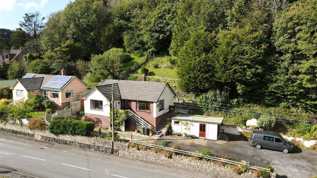 Barbrook, Lynton, Devon, EX35 2 bed bungalow - £295,000