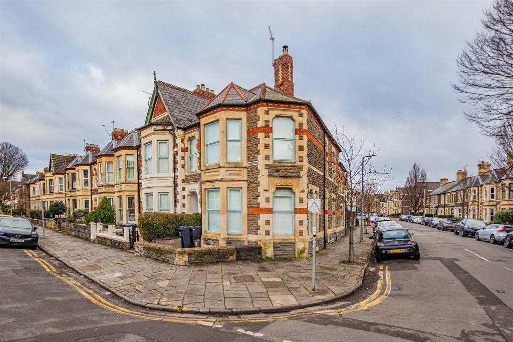 Hamilton Street, Cardiff CF11 3 bed end of terrace house - £550,000