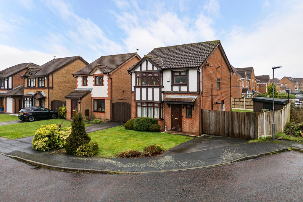 Widnes, Widnes WA8 3 bed detached house - £240,000