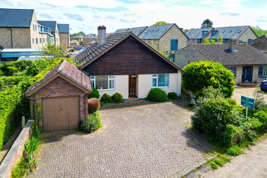 Priory Road, St. Ives, Cambridgeshire, PE27 3 bed detached bungalow for ...