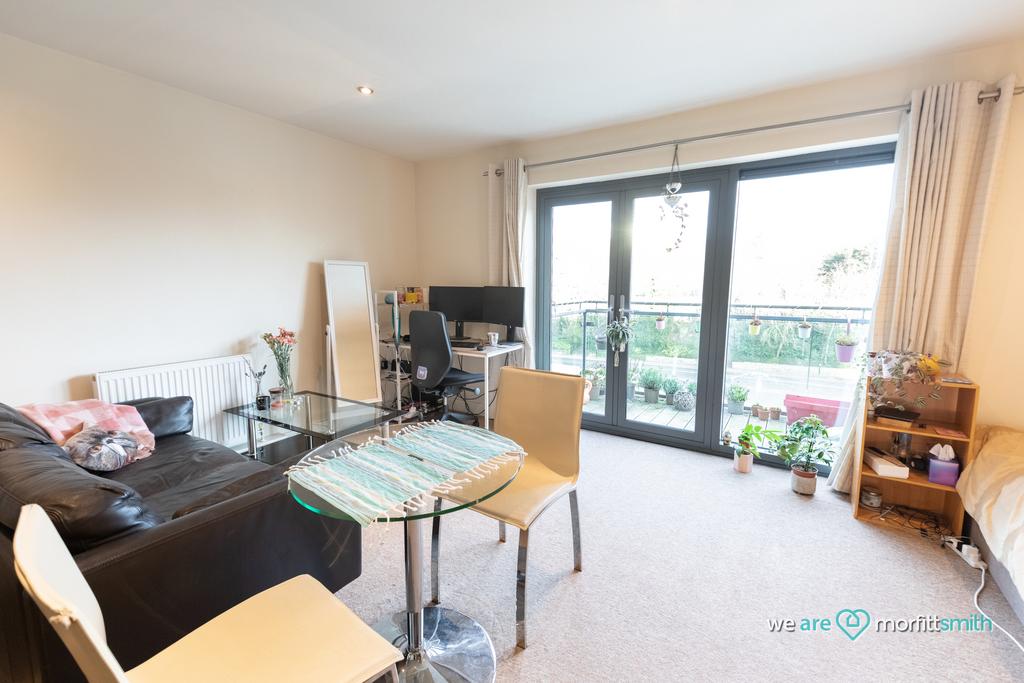 Porterbrook, Pomona Street, S11 8JG - Viewing Essential Studio - £550 ...