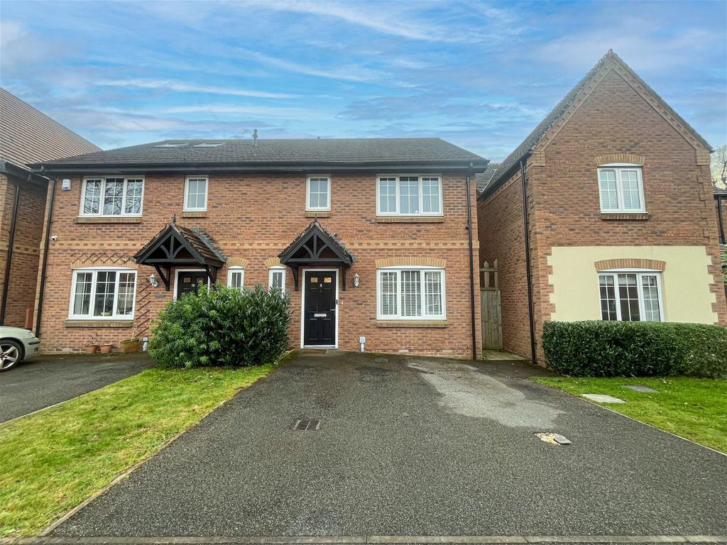 St. Phillips Grove, Solihull B93 3 bed semi-detached house - £440,000