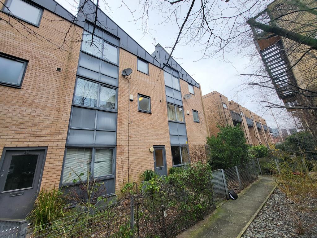 Betsham Street, Hulme, Manchester. M15 5JN 3 bed townhouse for sale - £ ...
